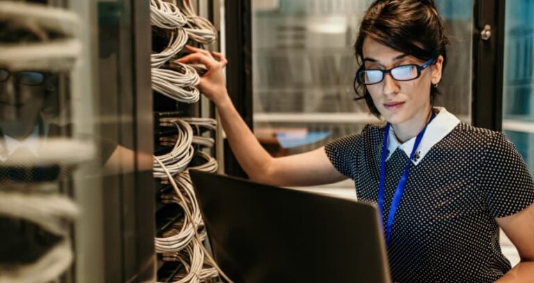 Top Challenges for IT Admins in Compute Lifecycle Management