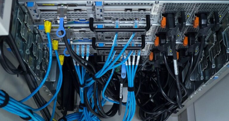 How to Choose the Right Structured Cabling Infrastructure